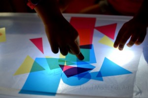 How to Use the Light Table to Create Art - Innovation Kids Lab
